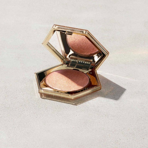 Fenty Beauty | Makeup | Fenty Beauty Diamond Bomb Allover Diamond Veil ...